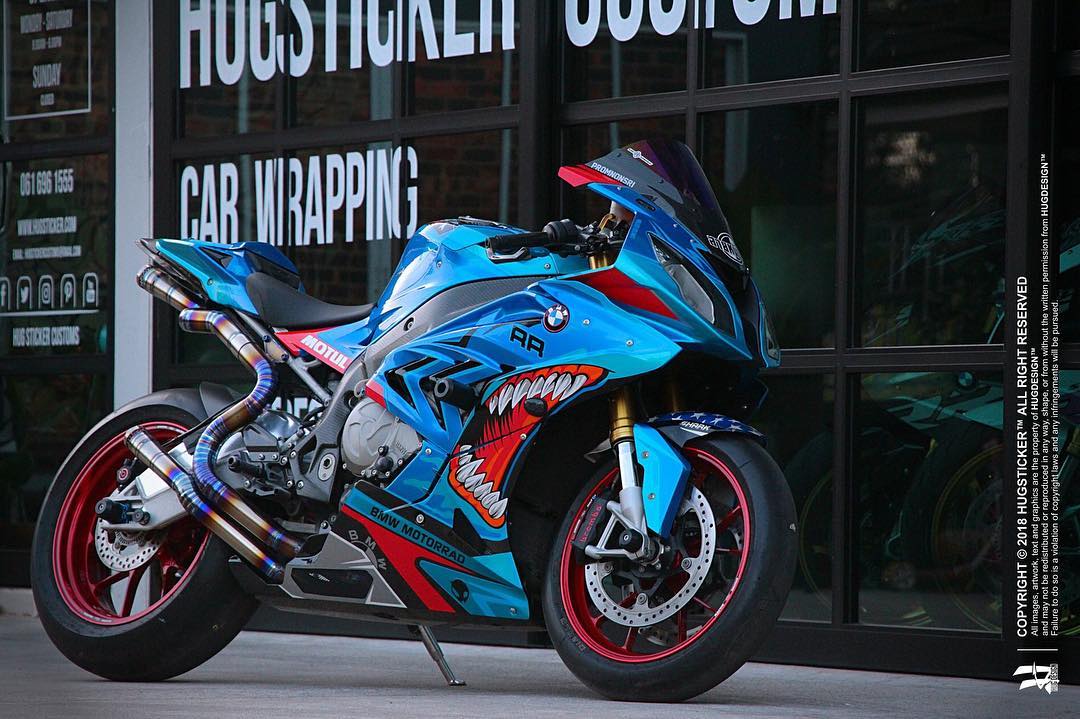 HUGCUSTOM: Tailored Customer Solutions for Cars & Motorcycles